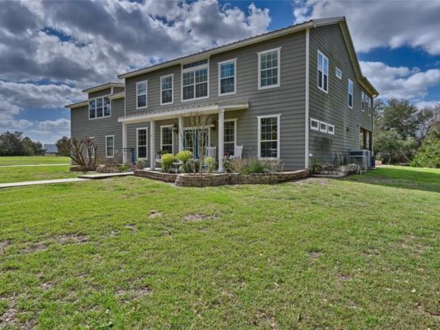 305 Affleck Rd, Brenham, TX 77833