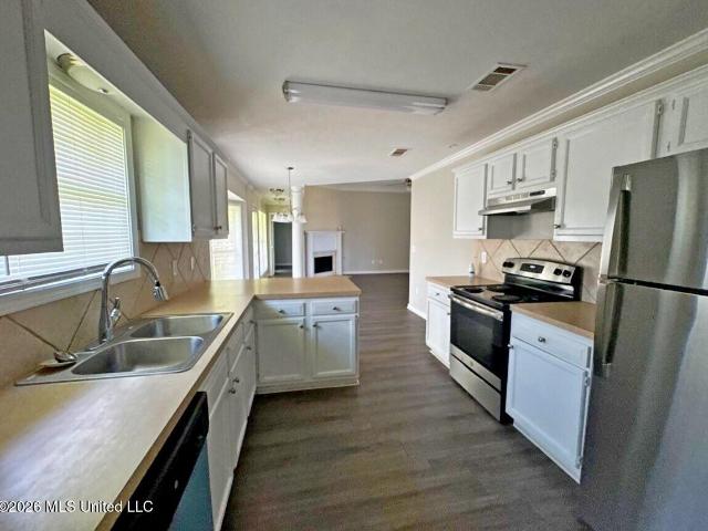305 Alder Cove