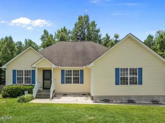 305 Appaloosa Court, Swansboro, NC 28584