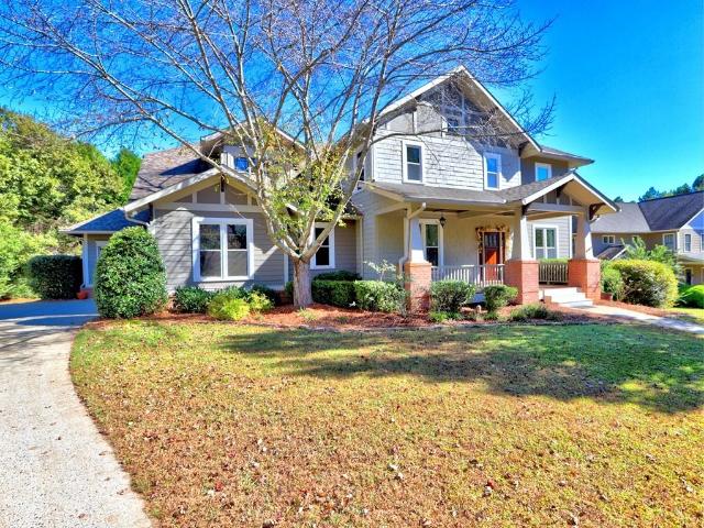 305 Arlington Circle