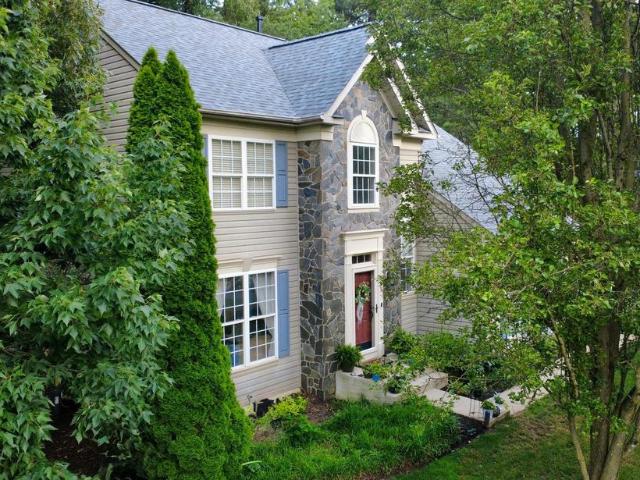 305 Arlington Court