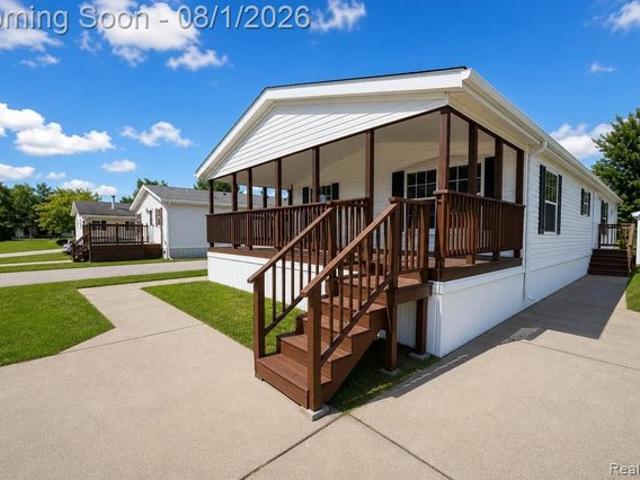 305 Aspen Ln, Dundee Vlg, MI 48131