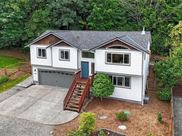 305 Baker Way, Camano Island, WA 98282