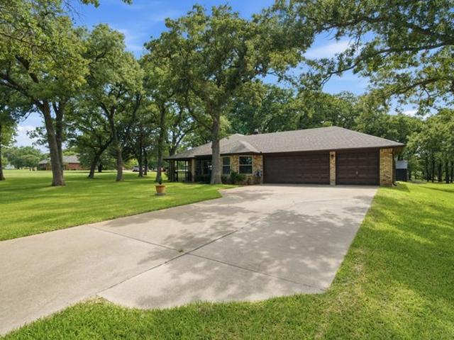 305 Bent Oak Rd, Weatherford, TX 76086