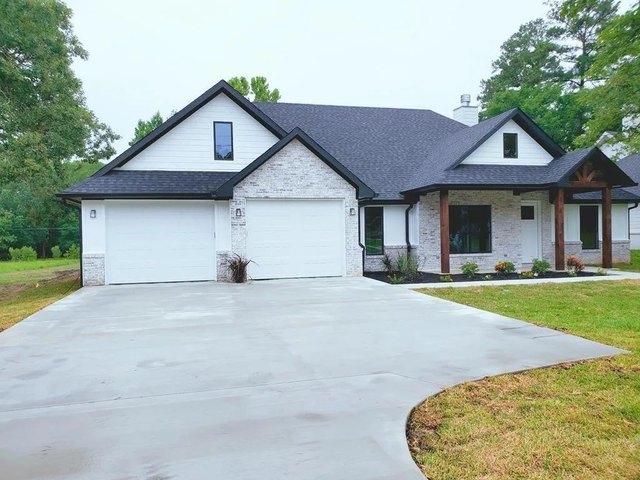 305 Brentwood Dr, Lufkin, TX 75901