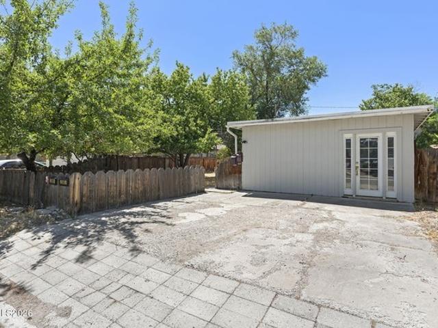 305 Burton St, Carson City, NV 89706