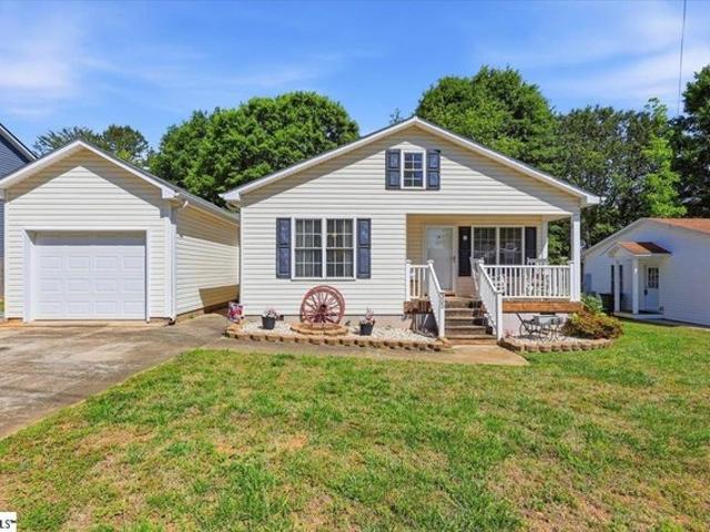 305 Grant St, Easley, SC 29640