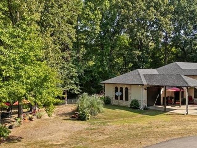 305 Darlene Dr, Broken Bow, OK 74728