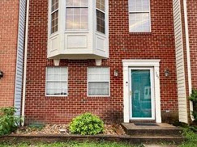 305 Dundee Pl, Fredericksburg, VA 22405