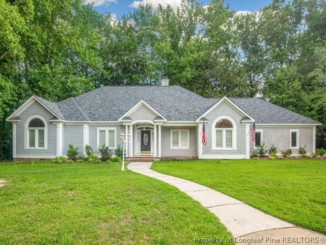 305 Dunleith Pl, Fayetteville, NC 28311
