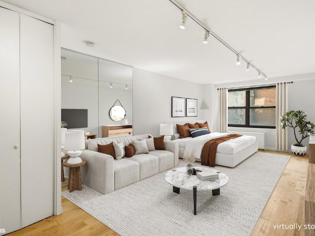 305 E 40TH Street 10A
