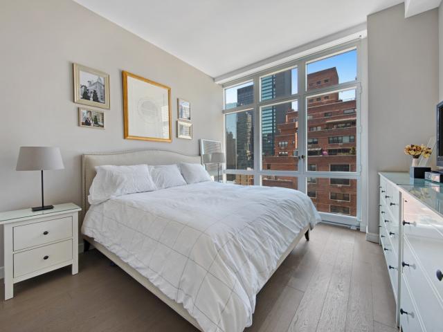 305 E 51ST Street 15C