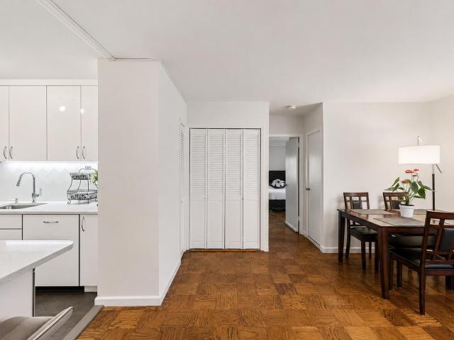 305 E 24th Street 8H