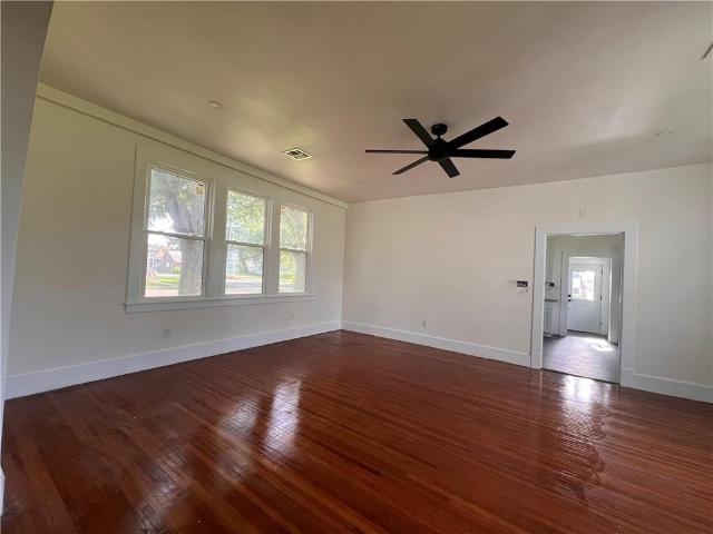 305 E 2Nd Street