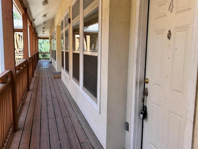 305 E 31 St # 4