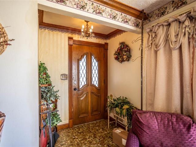 305 E 3rd Street