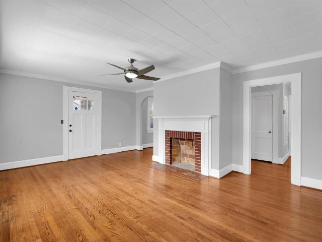 305 E Broad Street