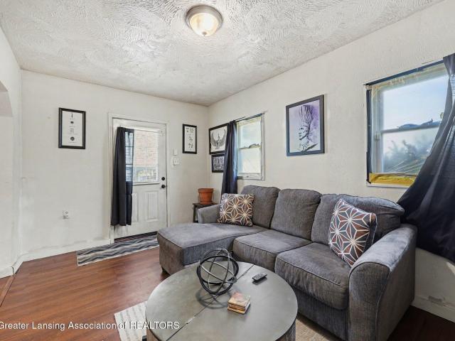305 E Euclid Avenue