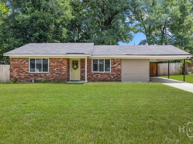 305 E Fourth St, Springfield, GA 31329