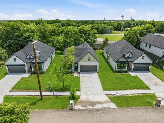 305 E Locust St, Leonard, TX 75452 | MLS #21212