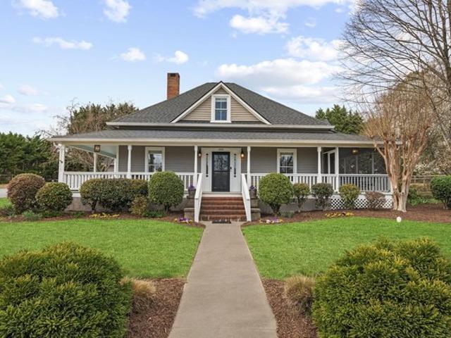 305 E Prince Rd, Landrum, SC 29356