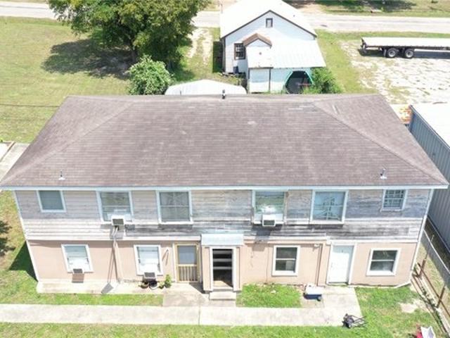 305 E River St, Victoria, TX 77901