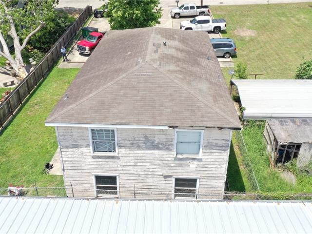 305 E River Street
