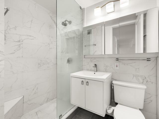 305 East 24th Street, Unit 19T