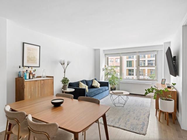 305 East 24th Street, New York, NY