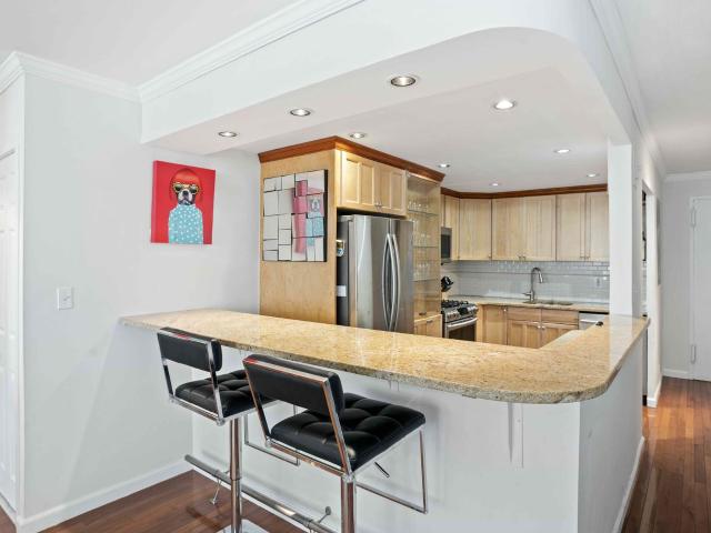 305 East 24th Street, New York, NY