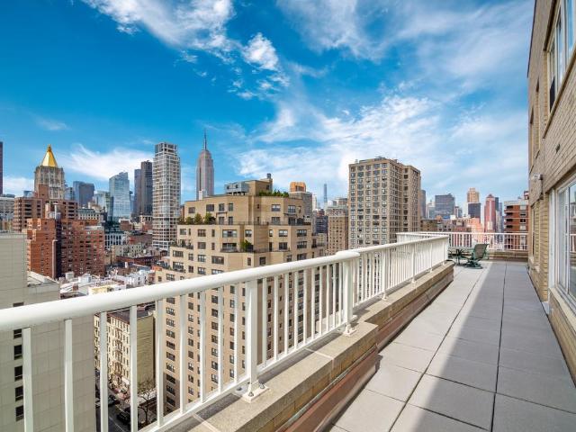 305 East 24th Street, New York, NY