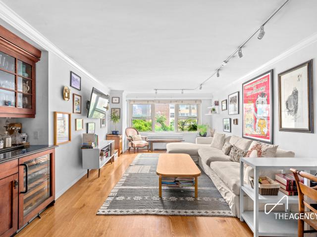 305 East 24th Street, New York, NY