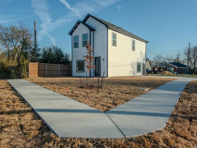 305 Eggar St, Waxahachie, TX 75165 | MLS #21188 | Compass