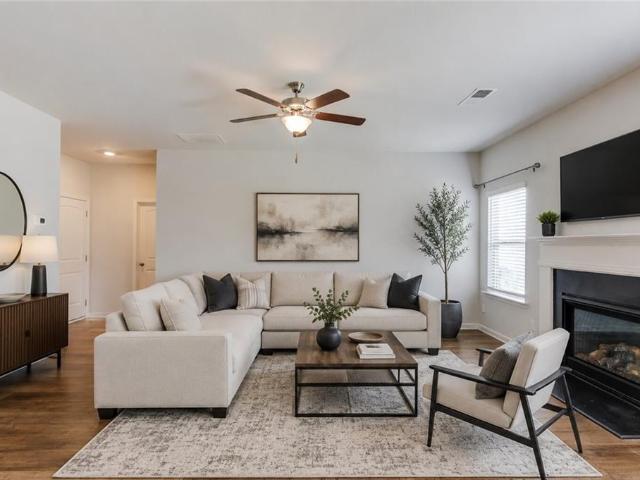 305 Eleanora Crossing