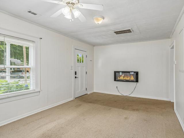305 Eugene Rd