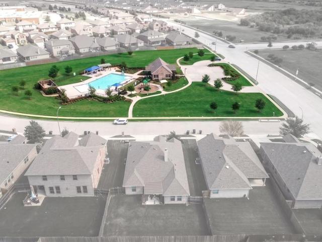 305 Falling Star Drive