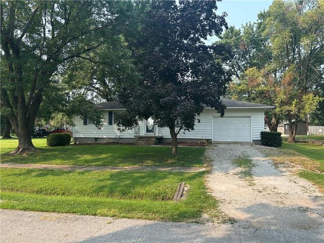 305 Fir Street