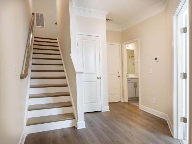 305 Kara Ln