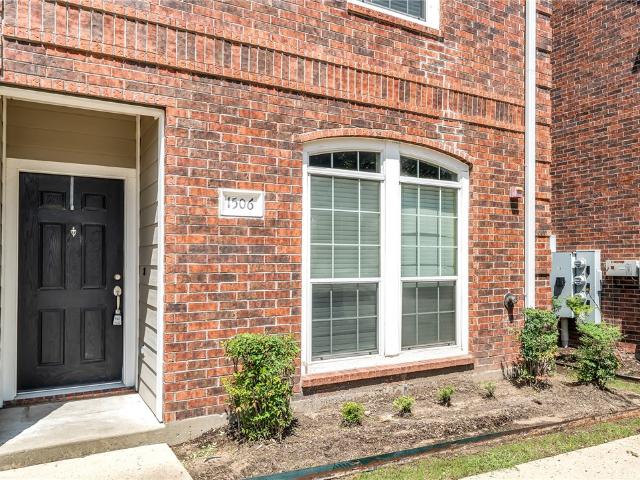 305 Holleman Dr E, Unit 1506, College Station, TX 77840 | MLS #26004
