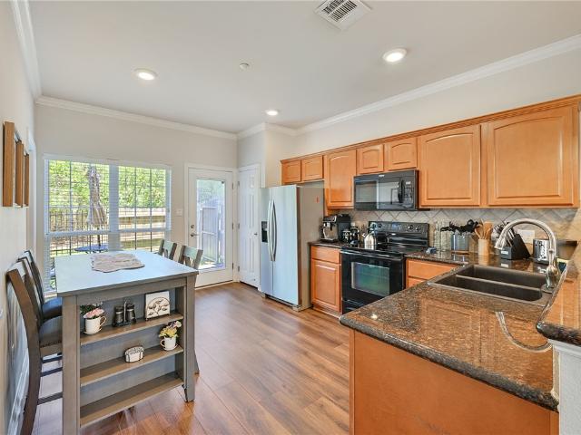 305 Holleman Drive E 1702