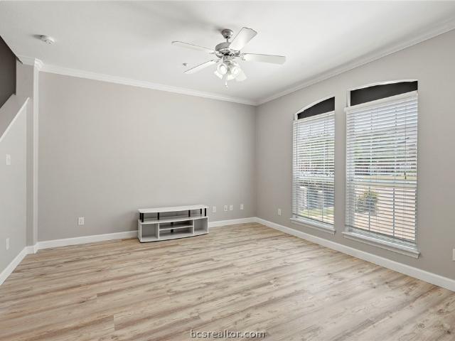 305 Holleman E 805