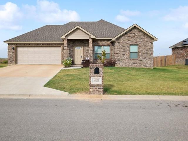 305 Hollis St, Bono, AR 72416