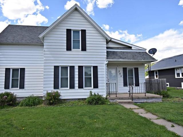 305 Hawley St, Jesup, IA 50648