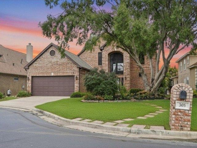 305 Harbor Cir, Montgomery, TX 77356