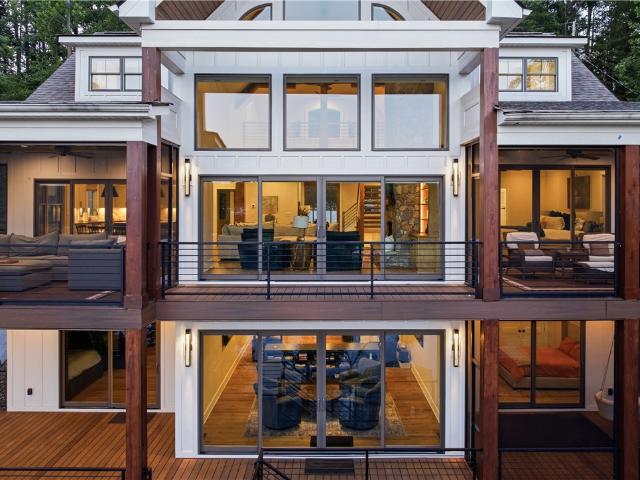 305 Harbor Drive