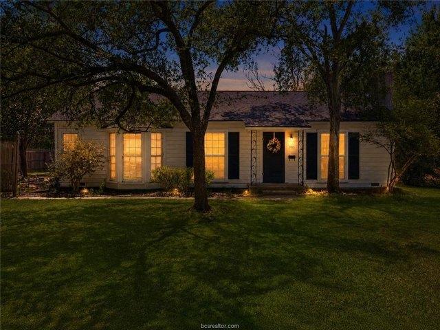 305 Hensel Ave, Bryan, TX 77801