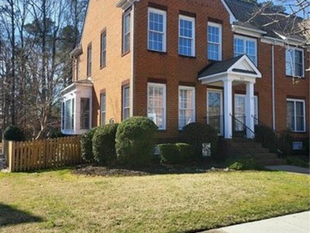305 Herman Melville Ave, Newport News, VA 23606
