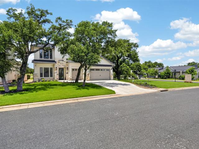 305 Indigo Ln