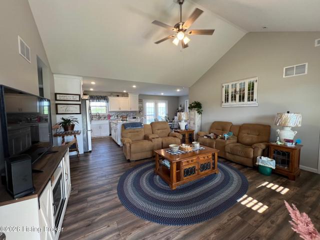 305 Oak Hill Ct