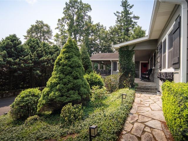305 Laurel Lane